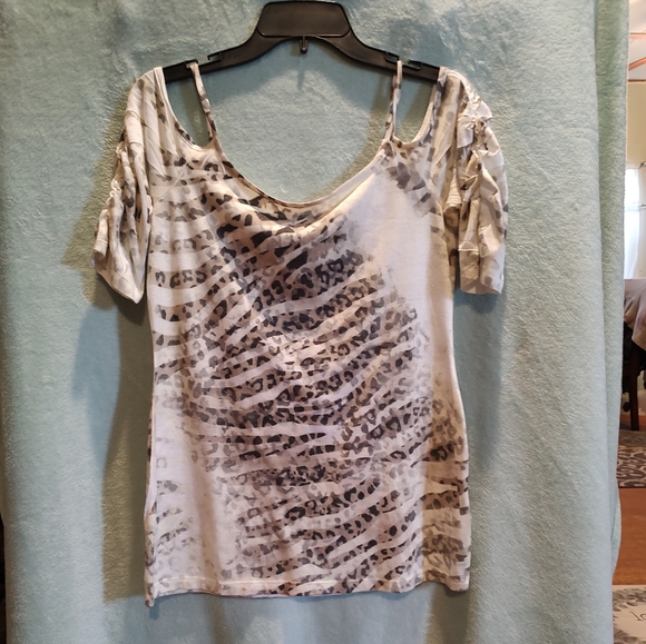 VENUS | Tops | Venus Leopard Print Top | Poshmark